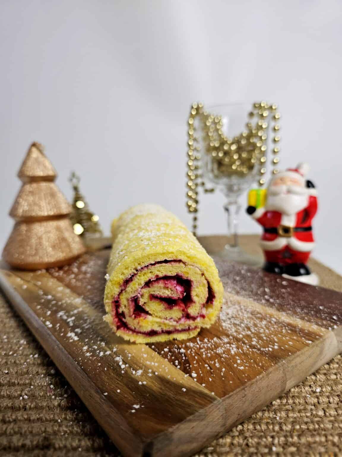 Bûche de Noël aux fruits rouges - DME Bébé