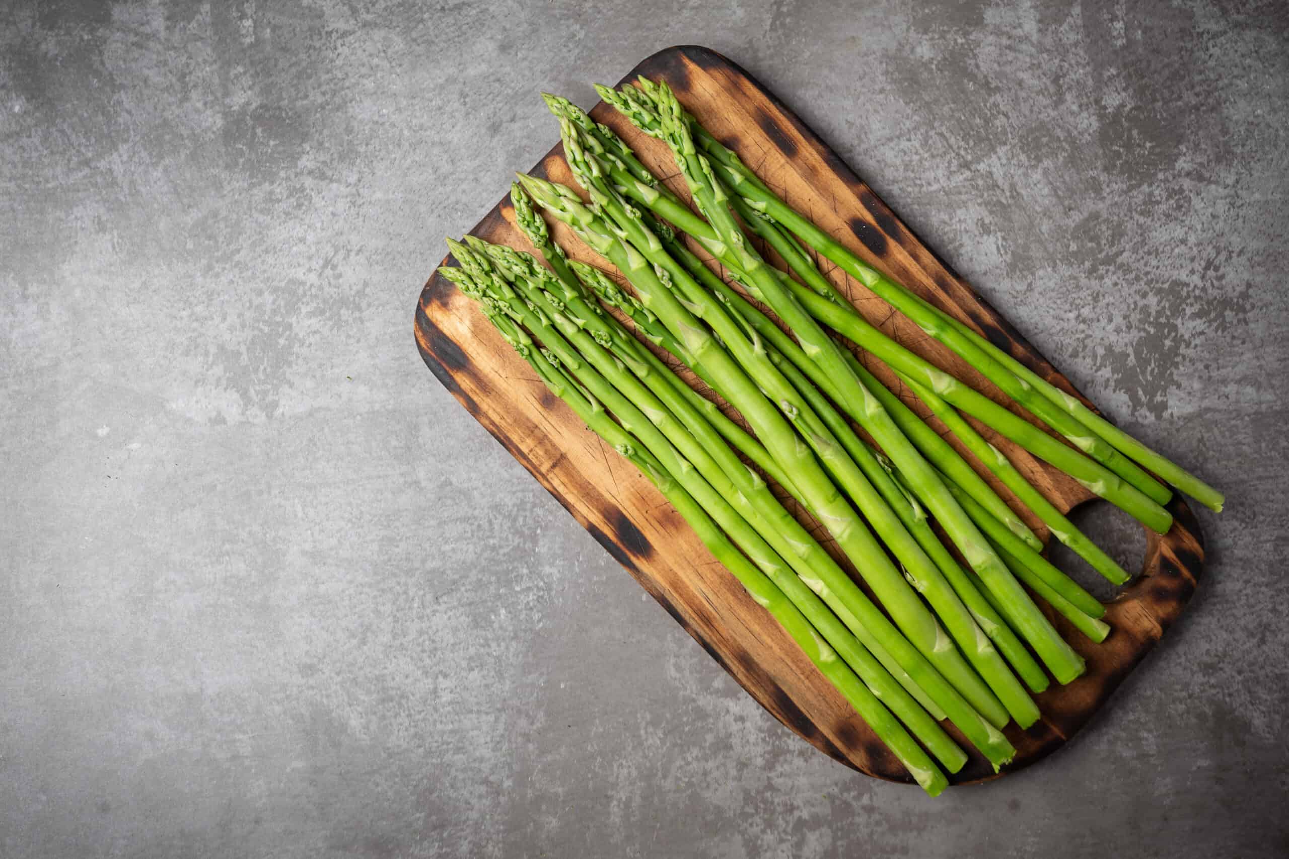 Comment faire manger l'asperge à bébé ? - DME Bébé